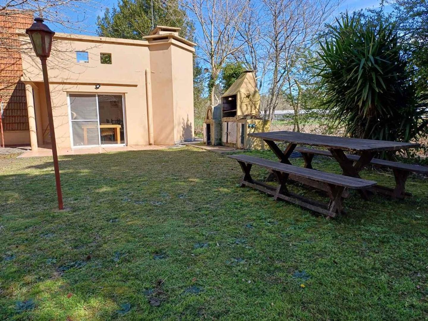 Casa Venta 36 años 5 ambientes, 1 cochera, 600m2, 202 E/ 505 Y 506 0 ...