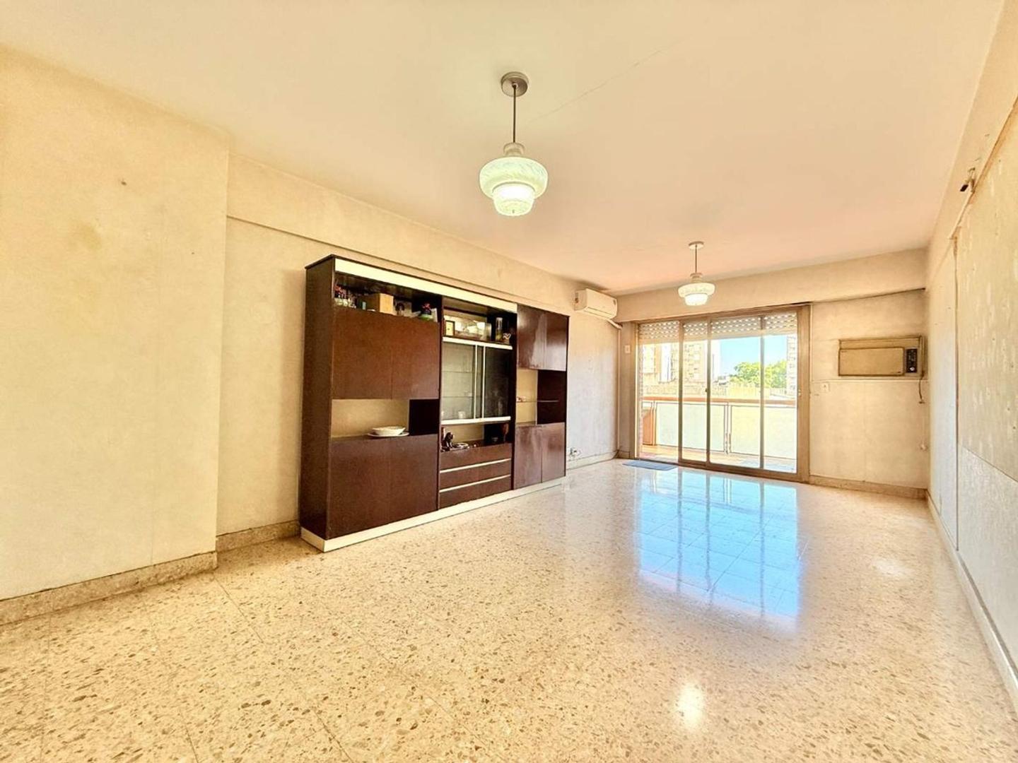 Venta Departamento 51 años 3 dormitorios, Norte, 1 cochera, Laprida 500 ...