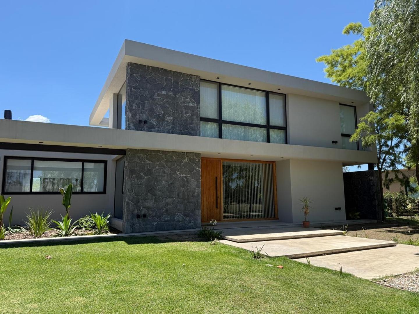 Casa Venta 1 año 4 ambientes, 2 cocheras, 497m2, La Melinca, La Melinca ...