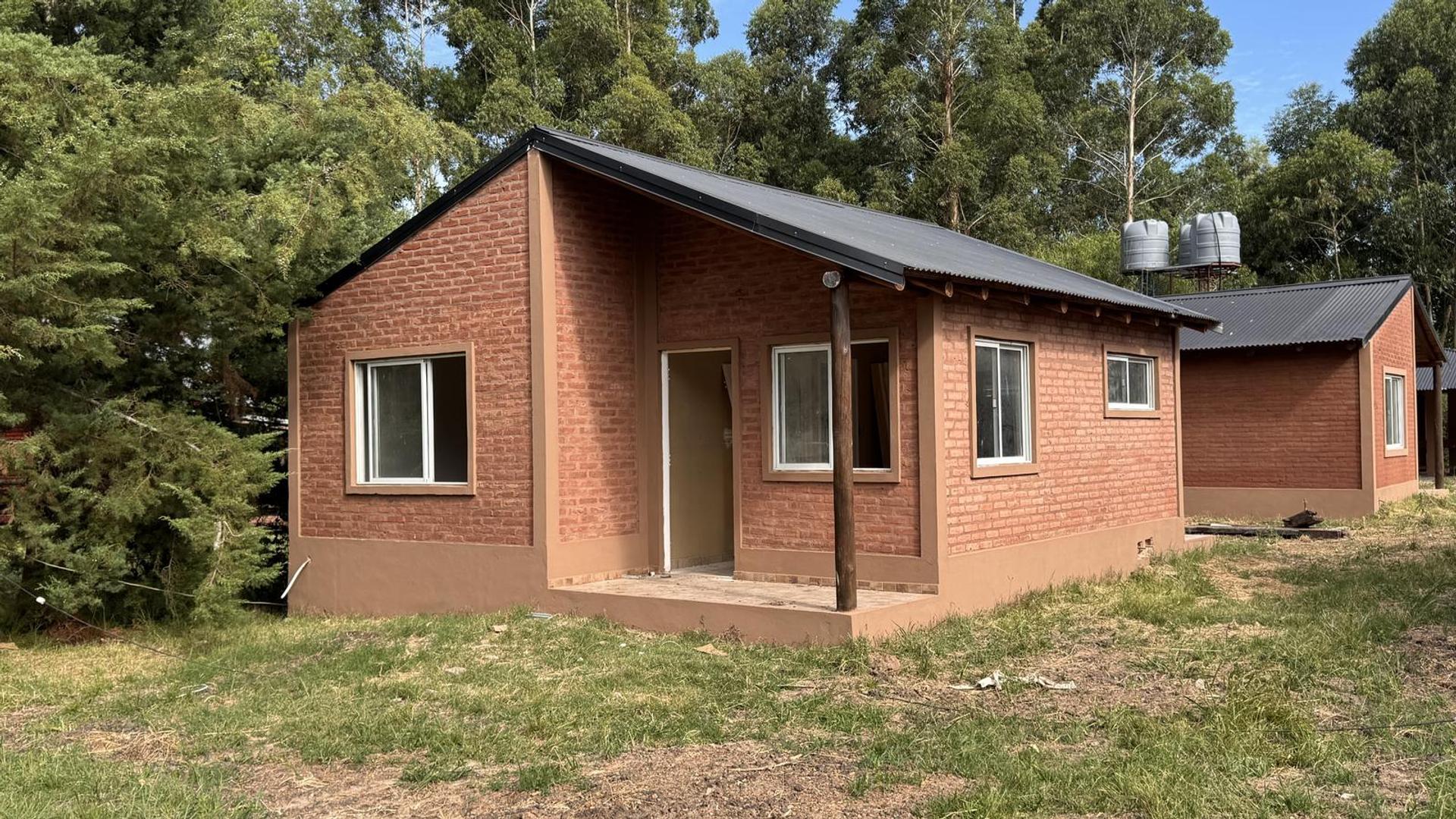 Casa Venta 3 ambientes a estrenar, 45m2, 1 cochera, Barrio El Bosque ...