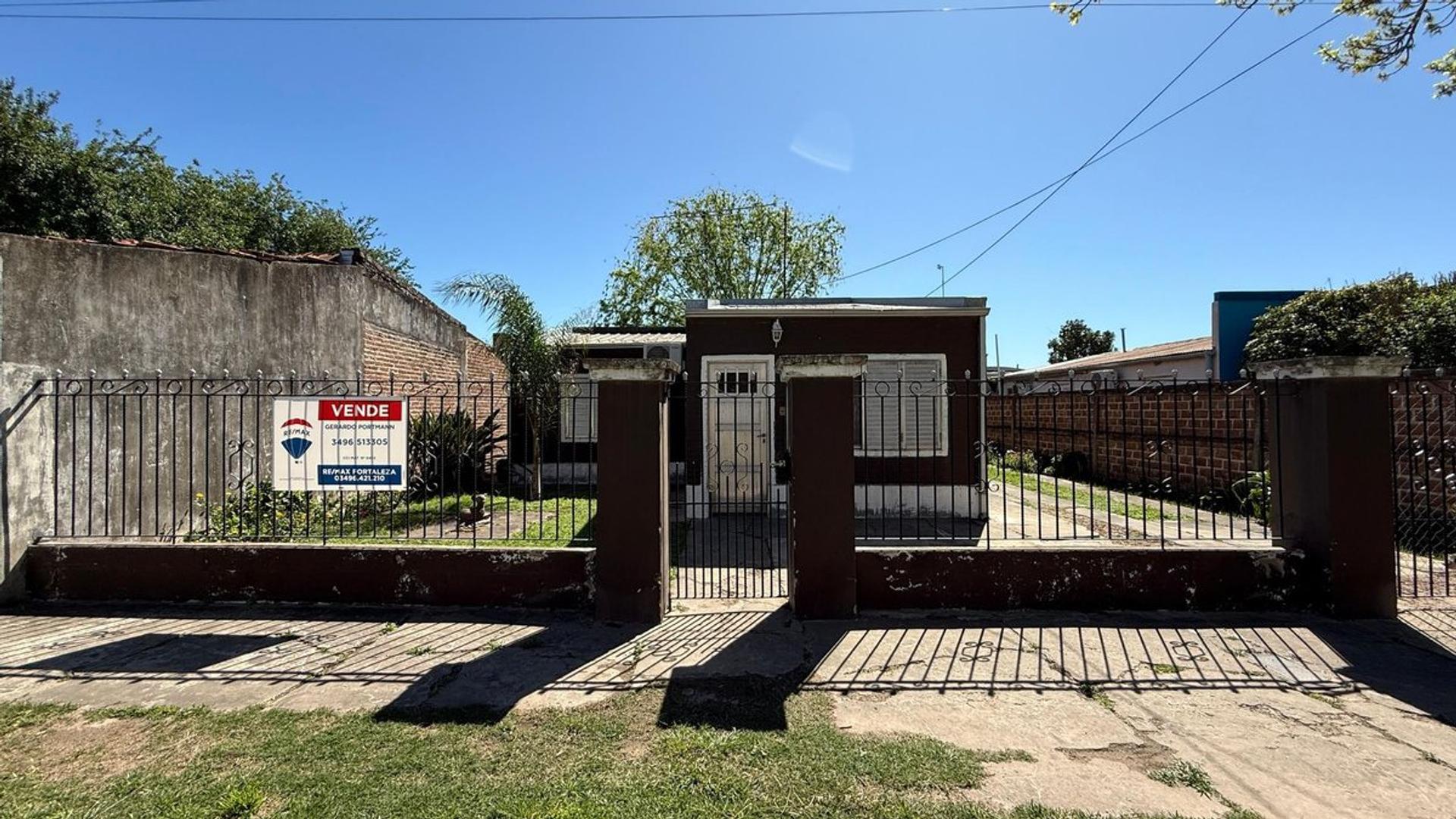 Casa Venta 4 ambientes 26 años, Sur, 427m2, José García 2100, Esperanza ...