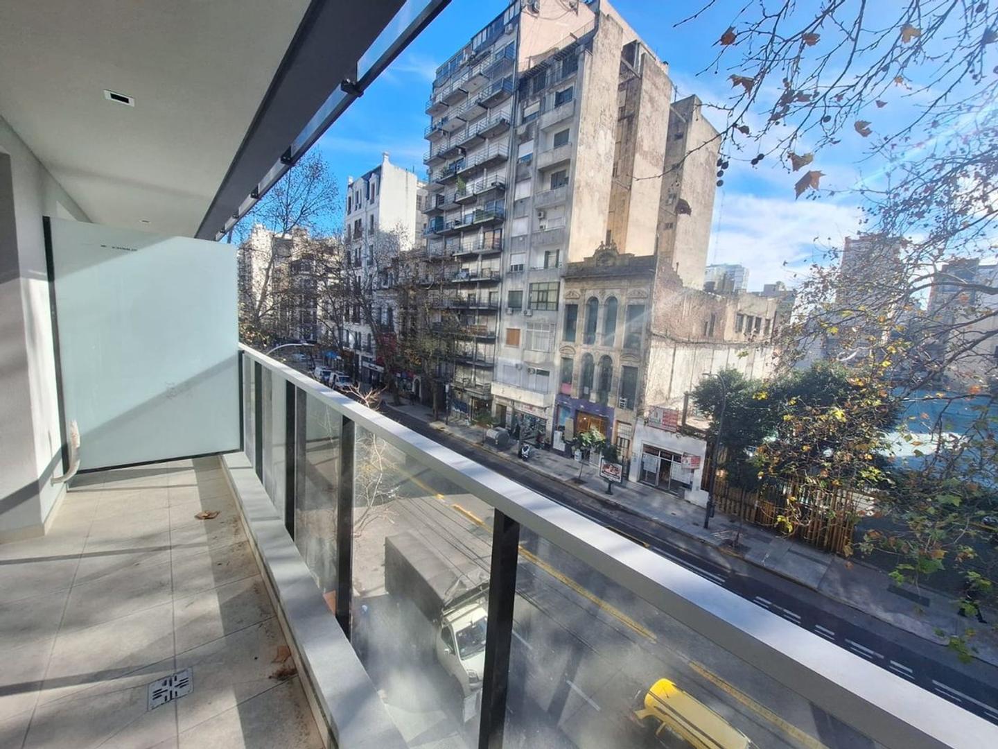 Venta Departamento monoambiente 1 año, Frente, Norte, Avenida ...