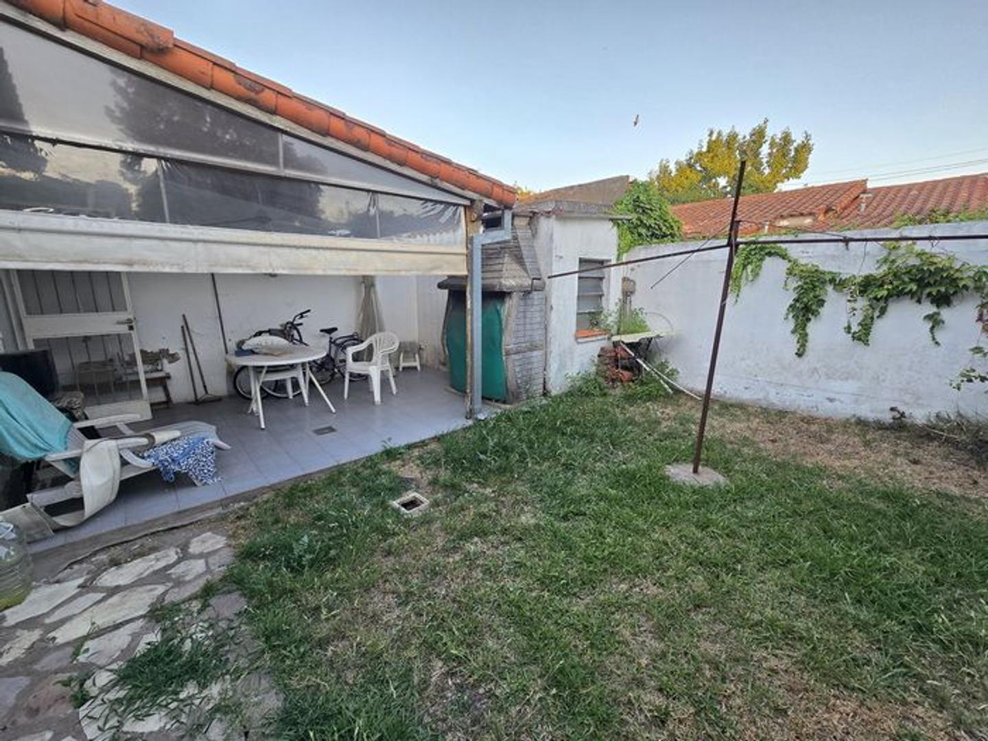 Casa Venta 3 ambientes, Norte, 1 cochera, Agnetta 2500, Ciudad Jardin ...