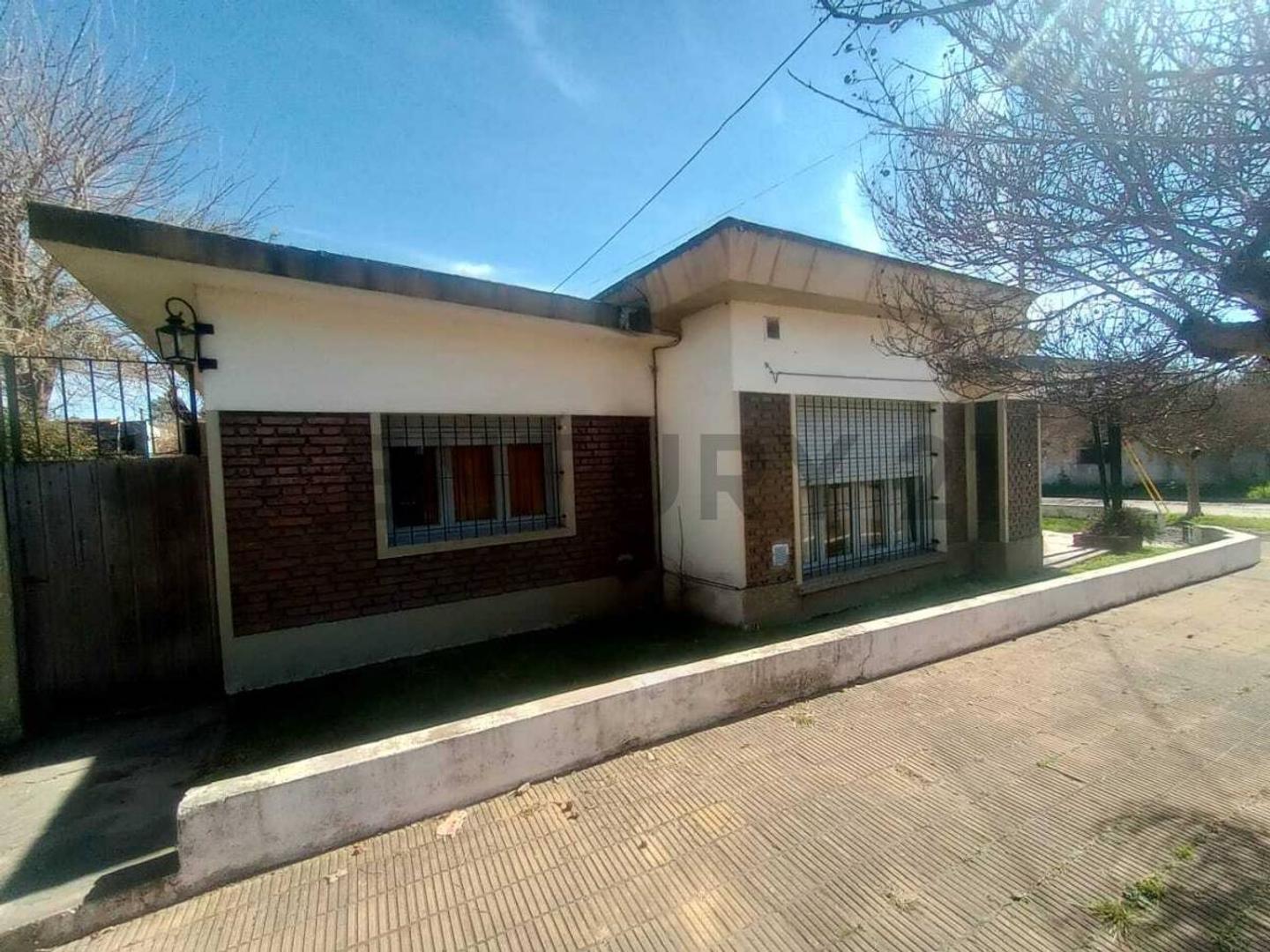 Venta Casa 3 dormitorios 51 años, 124m2, 1 cochera, Edison 506 piso 0 ...