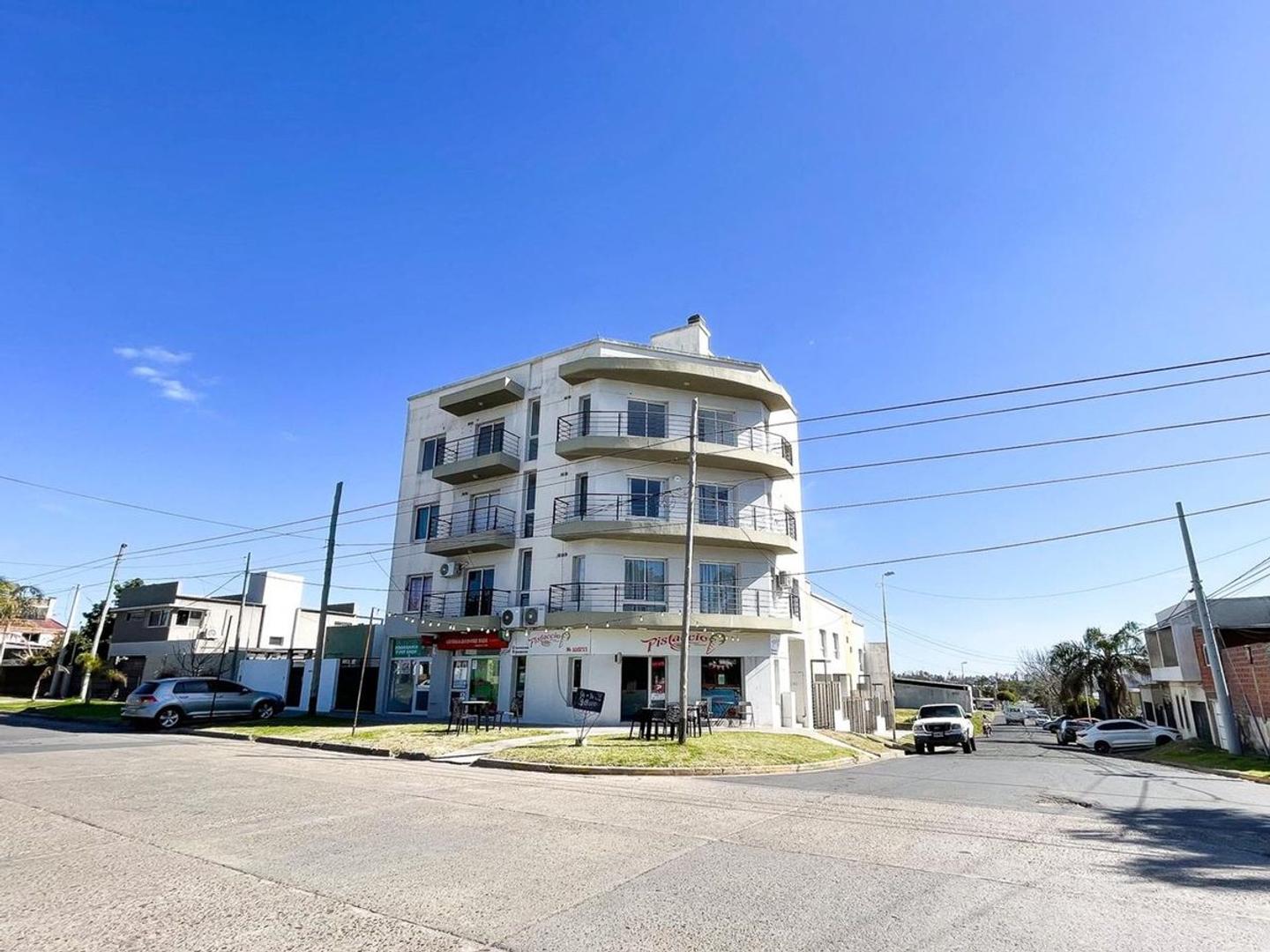 Departamento Venta 14 años 3 ambientes, 78m2, Gobernador Manuel Crespo ...