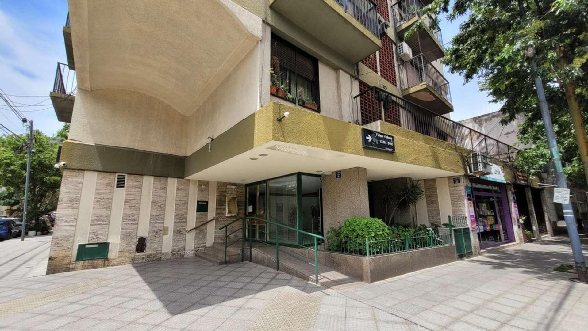 Departamento Venta 54 años 2 ambientes, con balcón, Lateral, Alfredo R ...