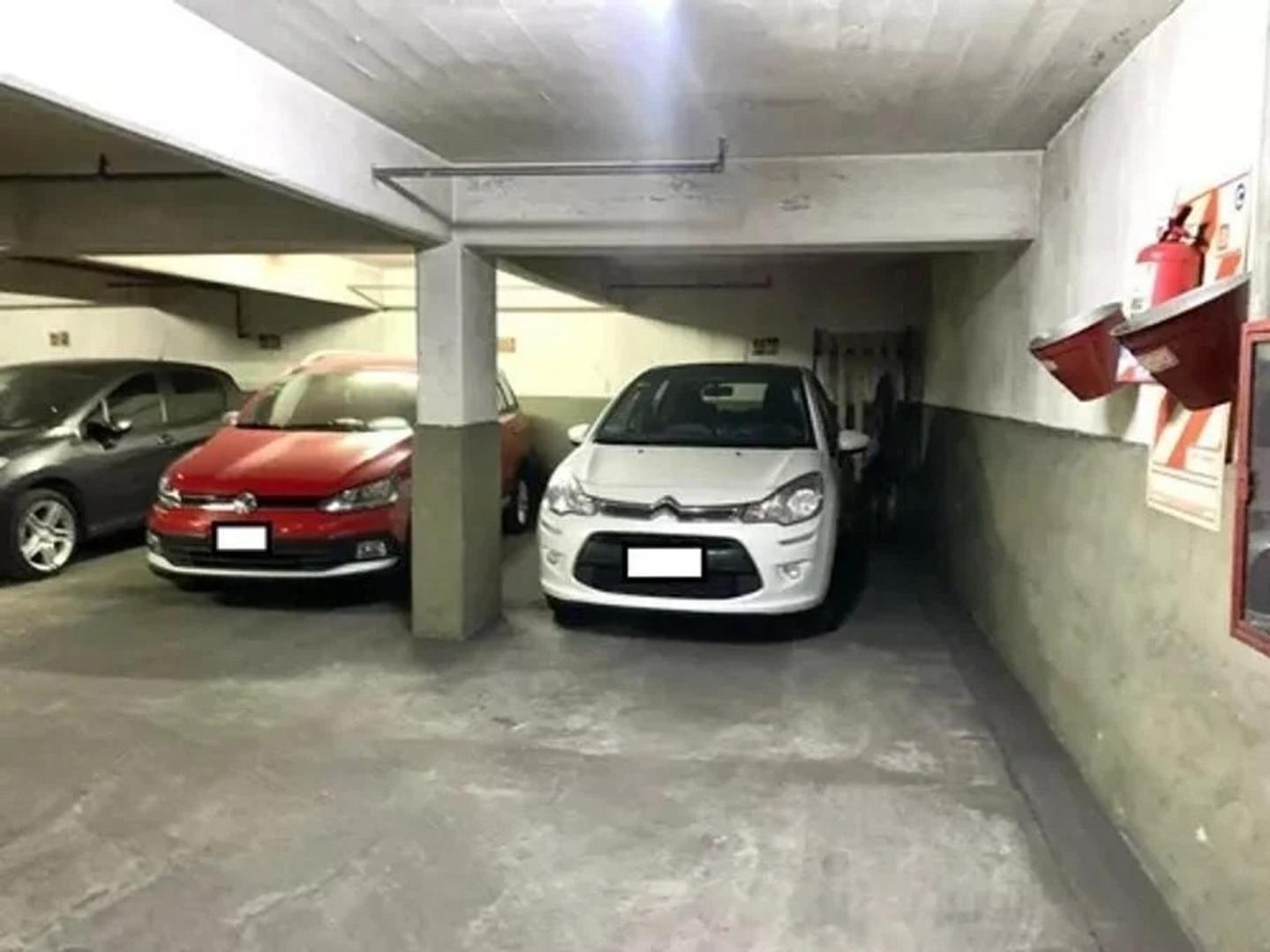 Venta De Cochera Fija Y Cubierta , Moldes 2200, Belgrano | Argenprop