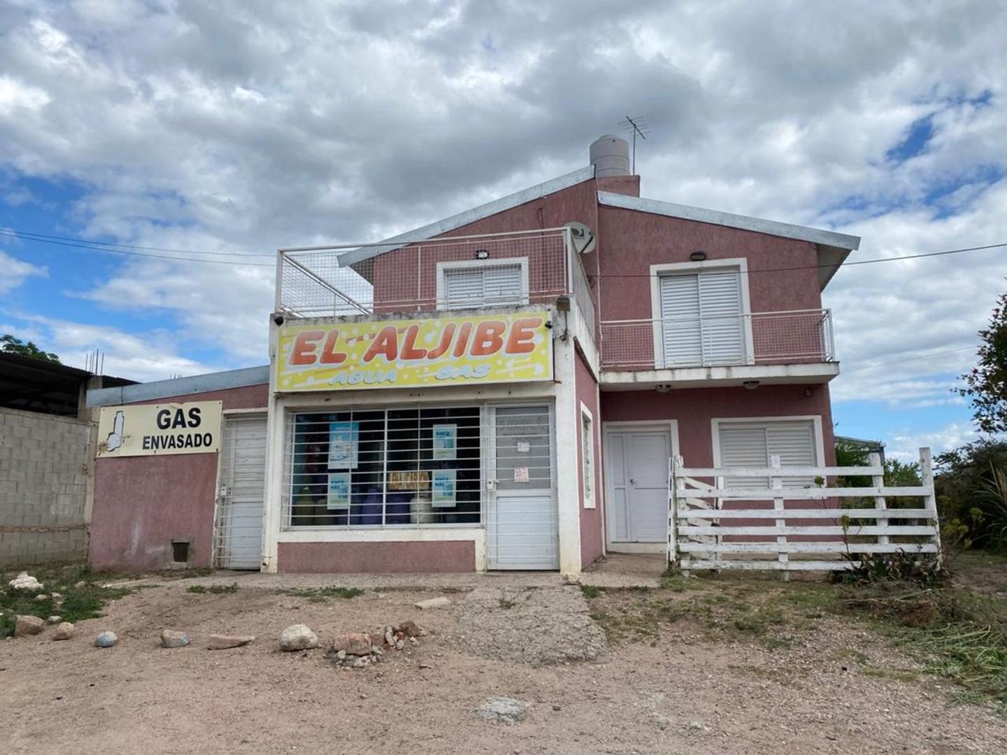 Venta Casa 9 años 5 dormitorios, 3 cocheras, 219m2, Comodoro Rivadavia ...