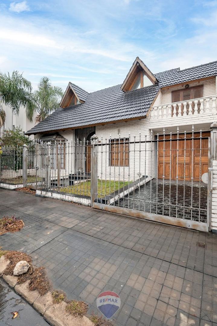 Venta Casa 25 años 2 dormitorios, 267m2, 1 cochera, Gobernador Jose ...