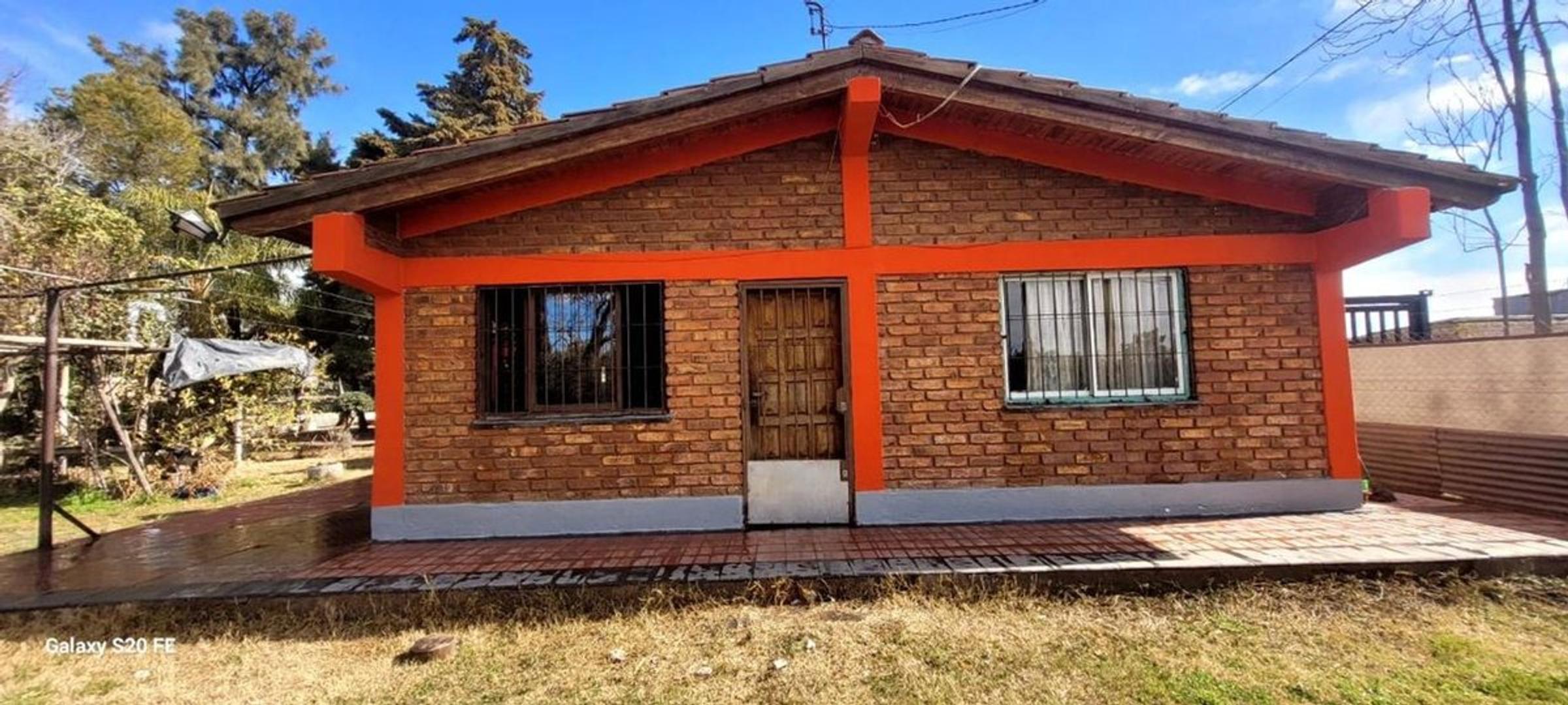 Venta Casa 3 dormitorios 32 años, 2 cocheras, 160m2, General Necochea 3600, Villa Seca | Argenprop