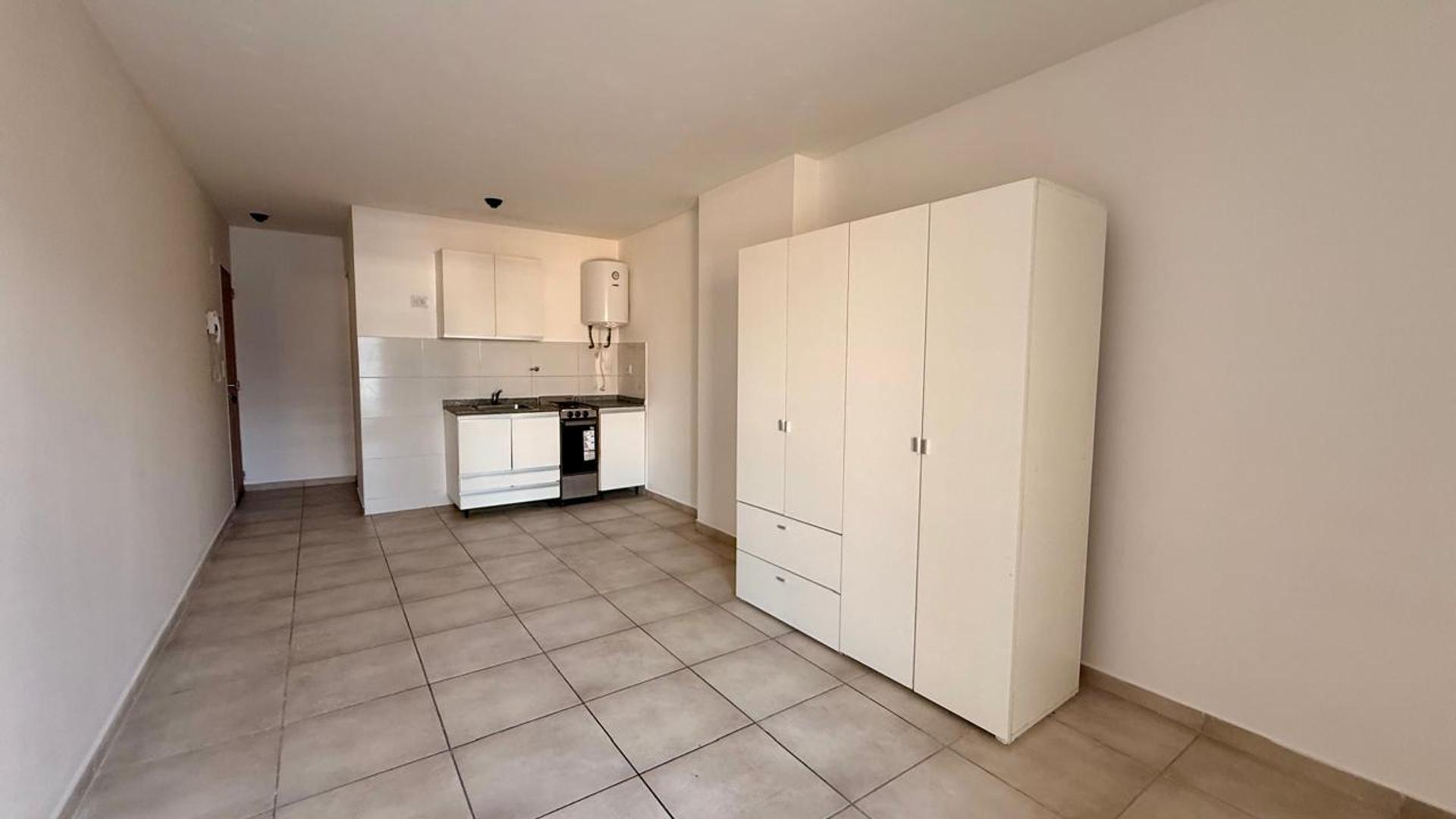 Alquiler Departamento 8 años monoambiente, 29m2, con balcón, Cafferata Y Rioja, Echesortu ...