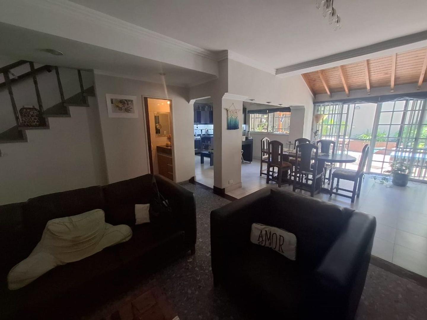 Casa Venta 17 años 5 ambientes, 297m2, 1 cochera, Culpina 3400, Villa ...