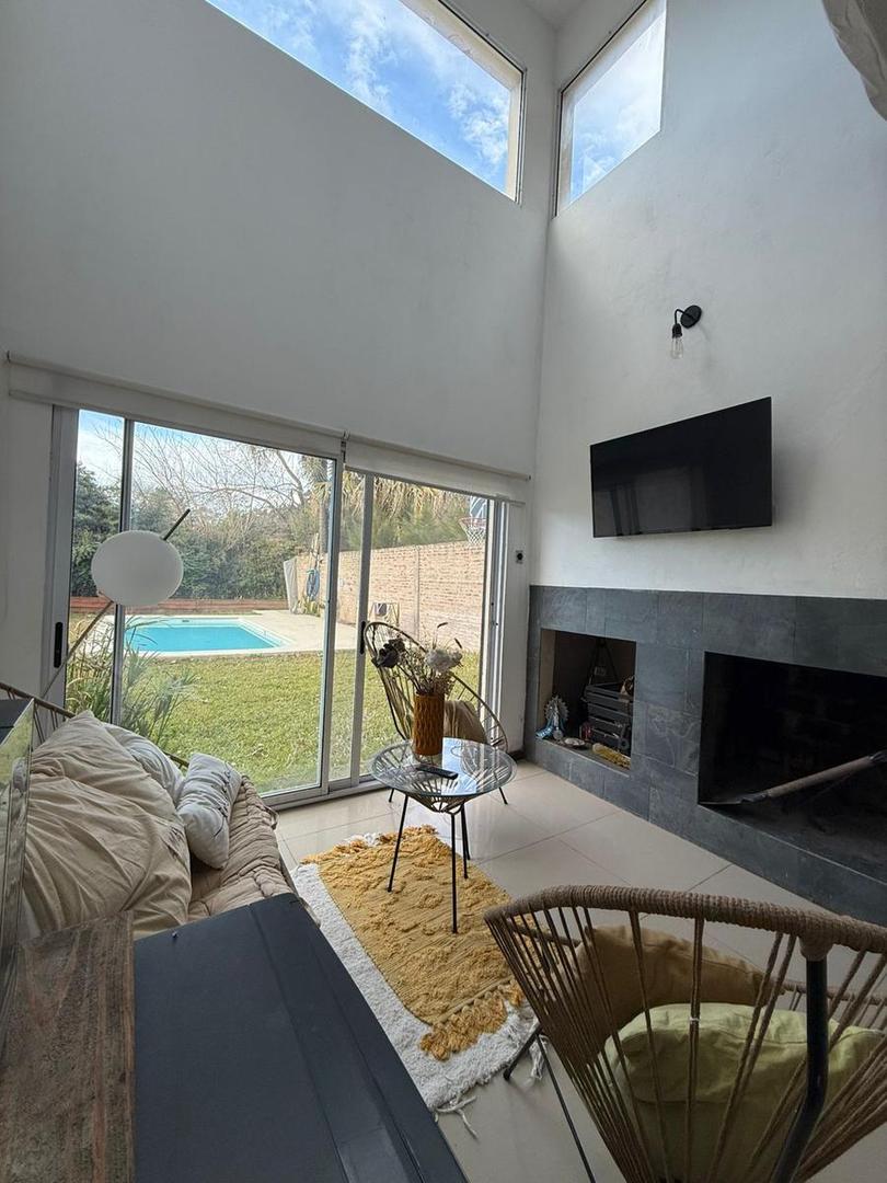 Venta Casa 4 años 3 dormitorios, 150m2, 2 cocheras, Quiros 4500, Yei ...