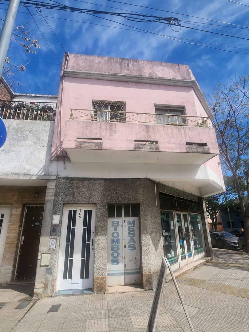 Venta PH 3 dormitorios 61 años, 113m2, Avenida Varela 700, Flores | Argenprop