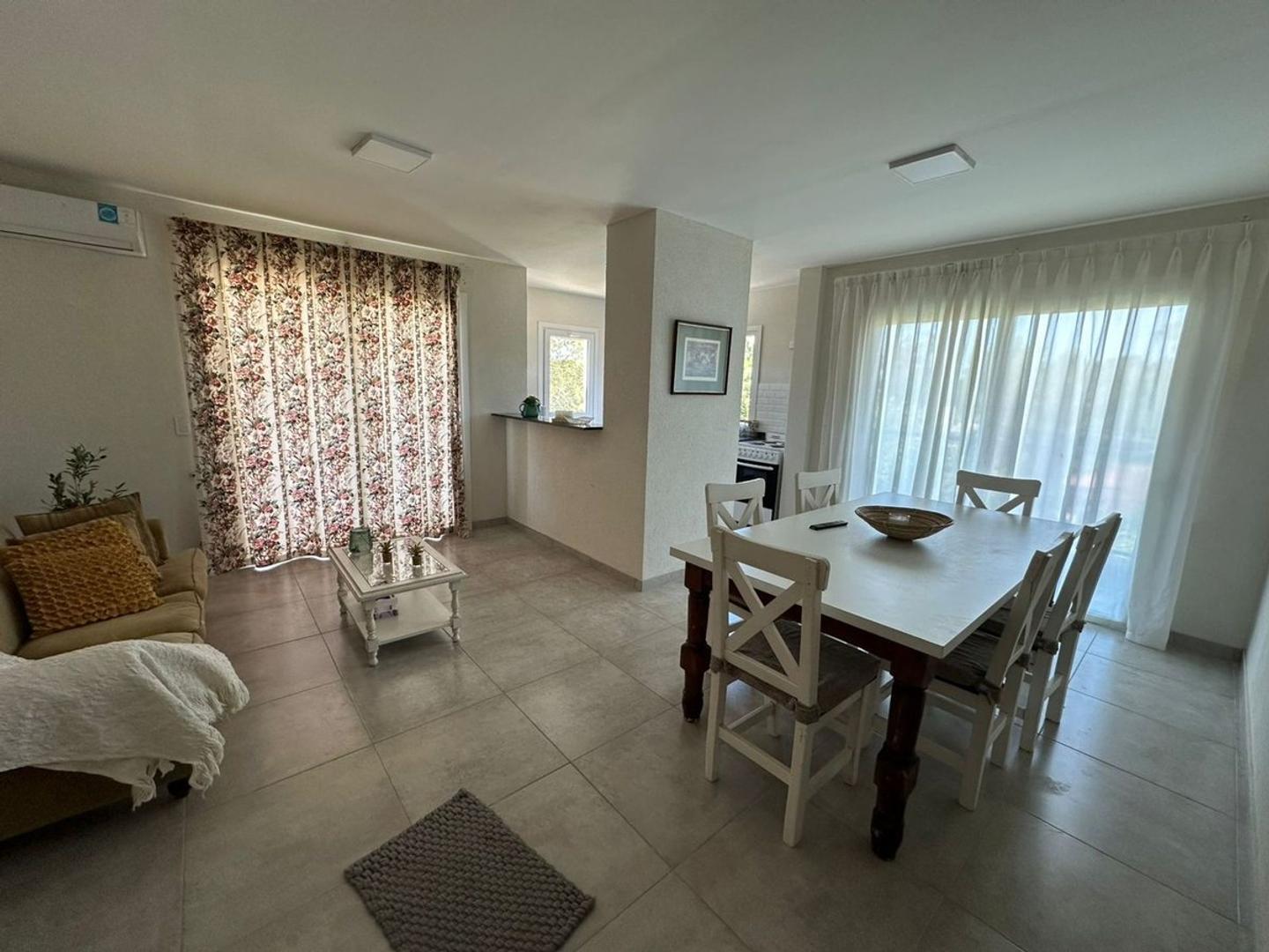 Departamento Venta 3 ambientes 1 año, 83m2, 1 cochera, Av Espora 1600 ...