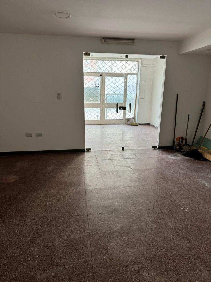 Local Venta, 48 años, Julio A. Roca 300, Guemes | Argenprop