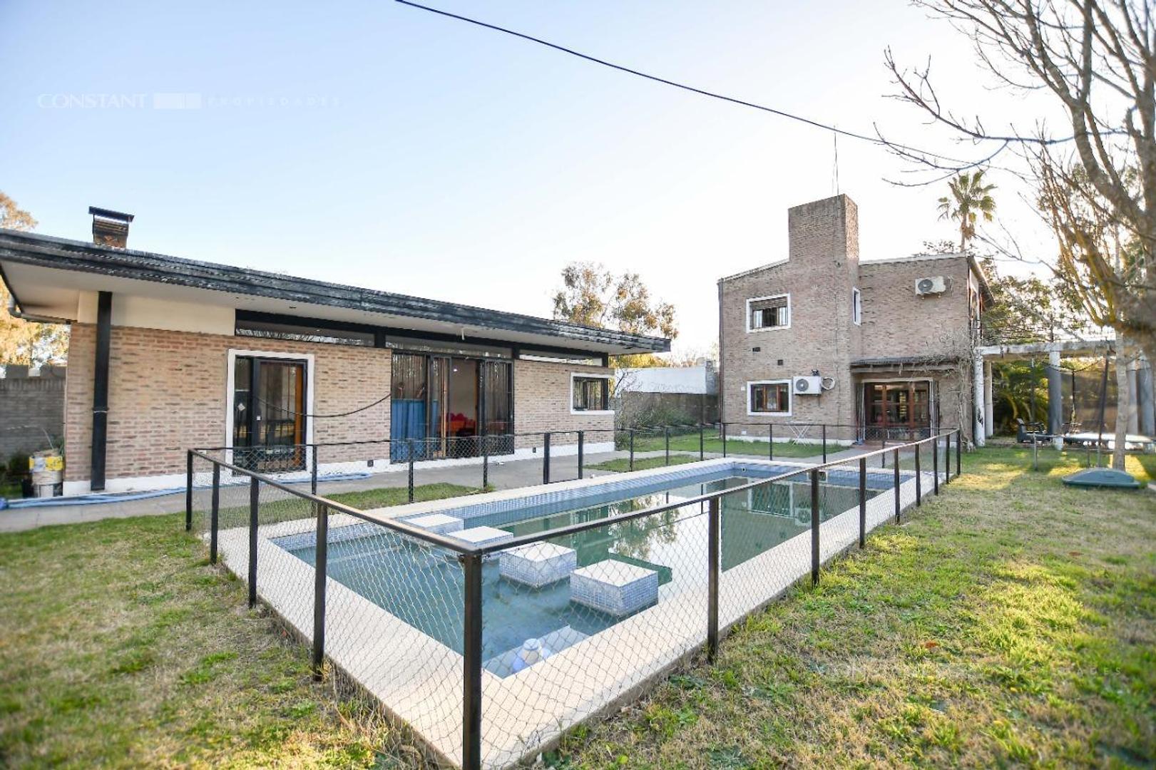 Venta Casa 15 años 3 dormitorios, 3 cocheras, 270m2, 473 Entre 139 Y 141, Joaquin Gorina | Argenprop