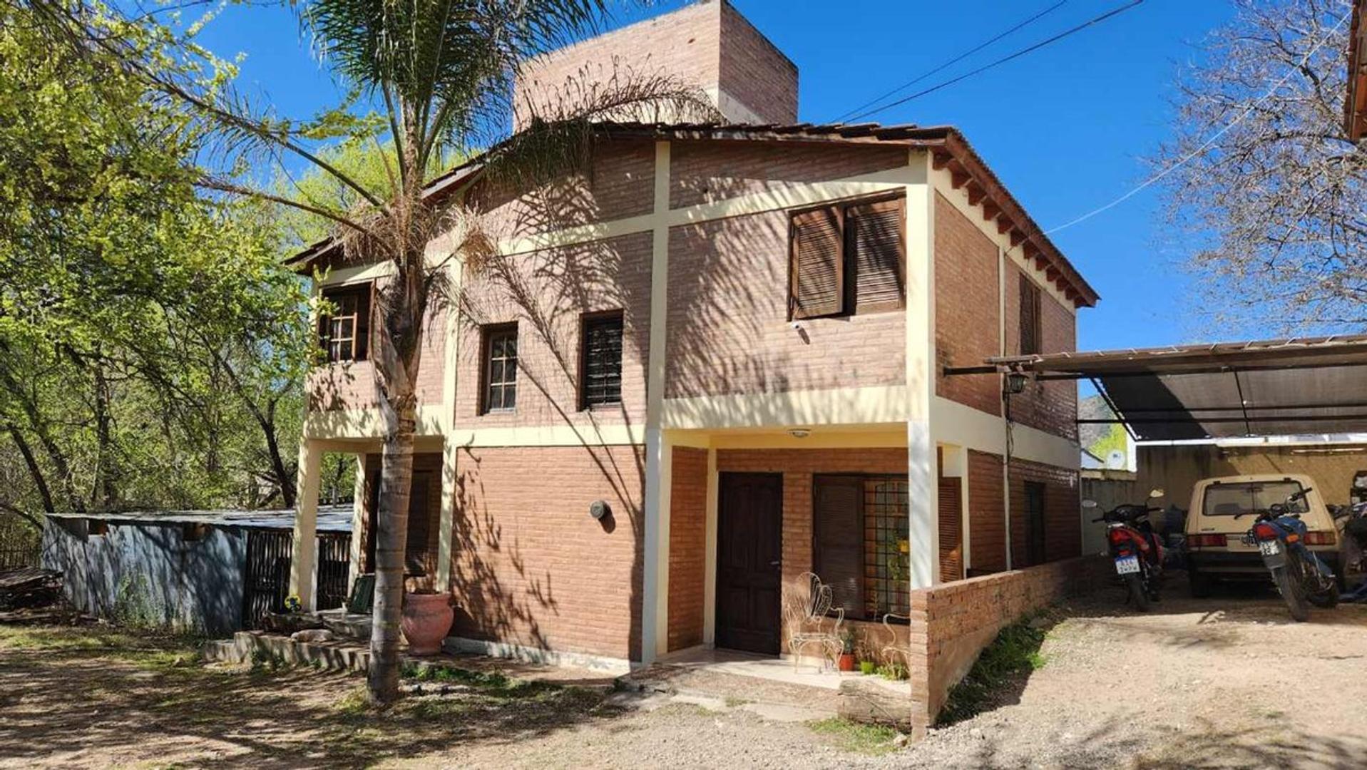 Casa Venta 12 ambientes 18 años, 447m2, 2 cocheras, Los Gigantes 500 ...