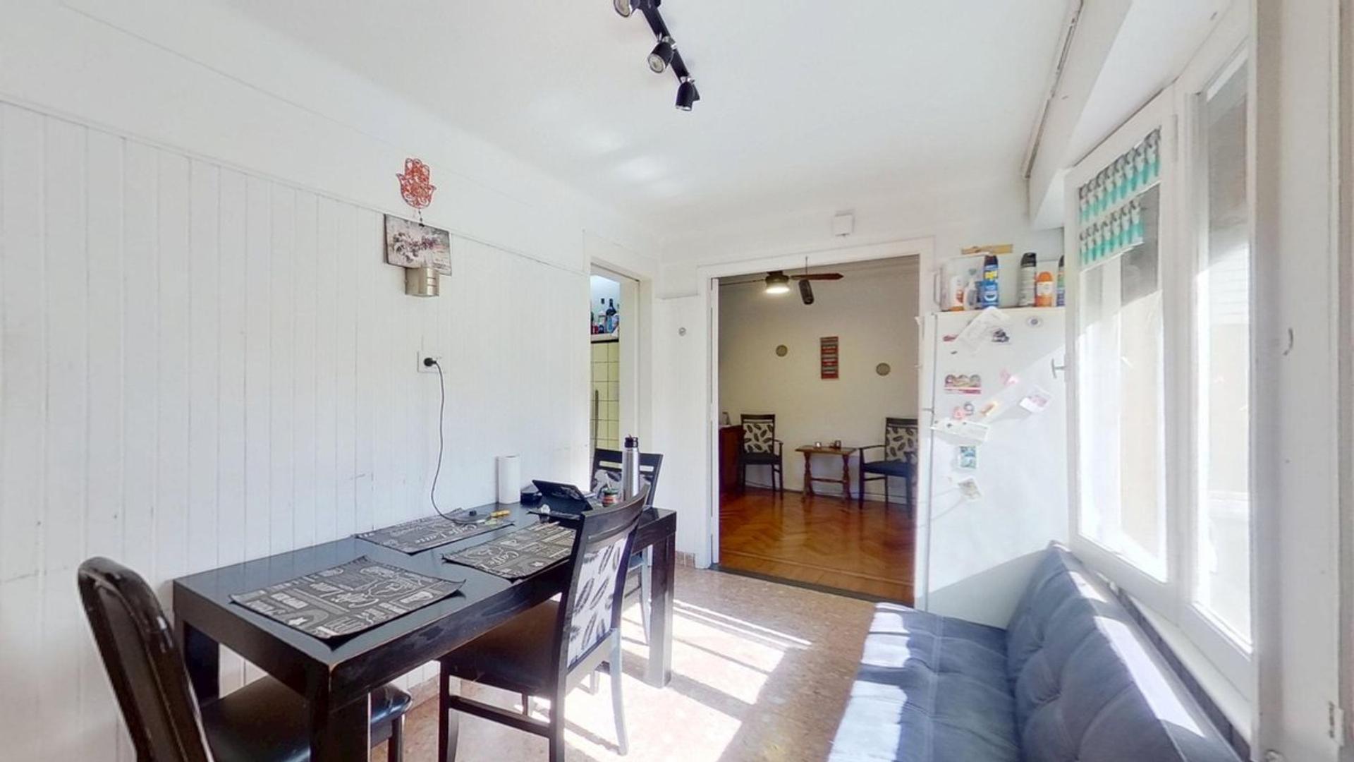 Venta Casa 45 años 2 dormitorios, 249m2, Pedro Palacios 1300, Villa ...