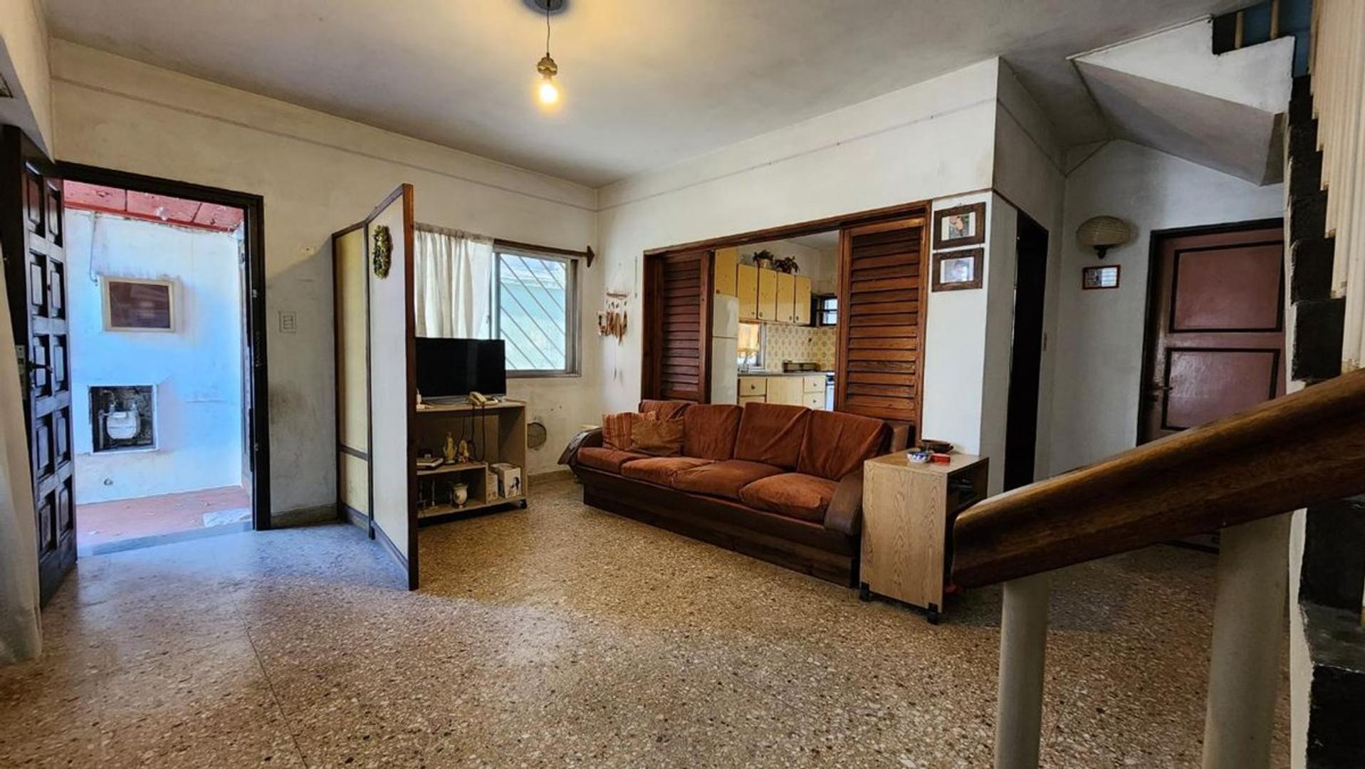 Galpon Venta, 180m2, 45 años, Formosa 500, Lanus Oeste, Buenos Aires ...