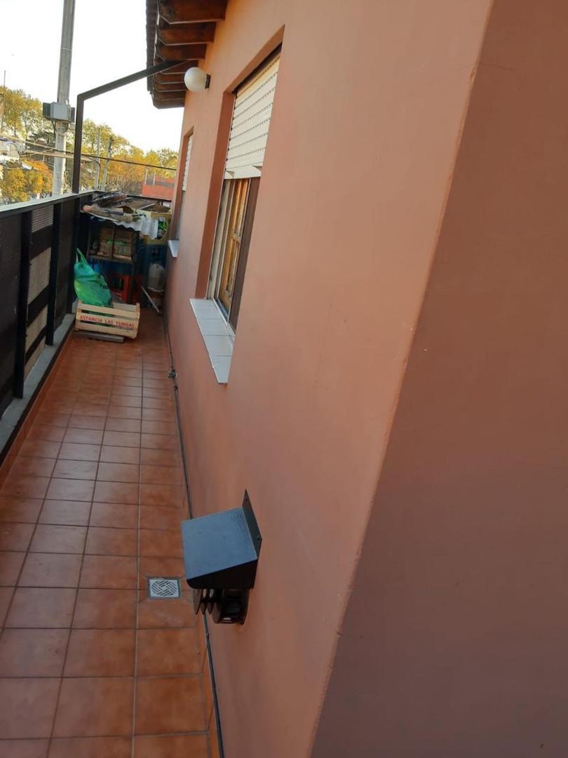 Venta PH 25 años 2 dormitorios, 41m2, con balcón, Artigas 5200, Villa ...