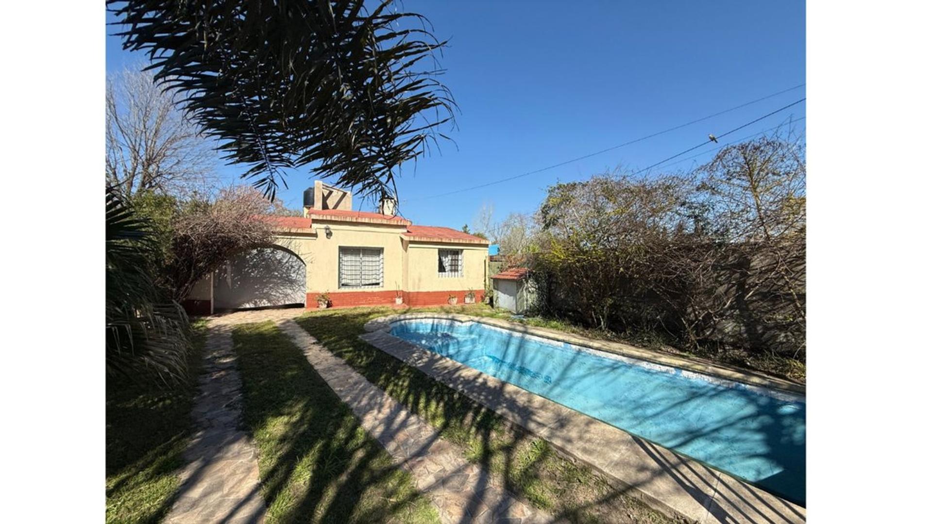 Venta Casa 45 años 2 dormitorios, 1 cochera, 87m2, Entre Rios 1600 ...