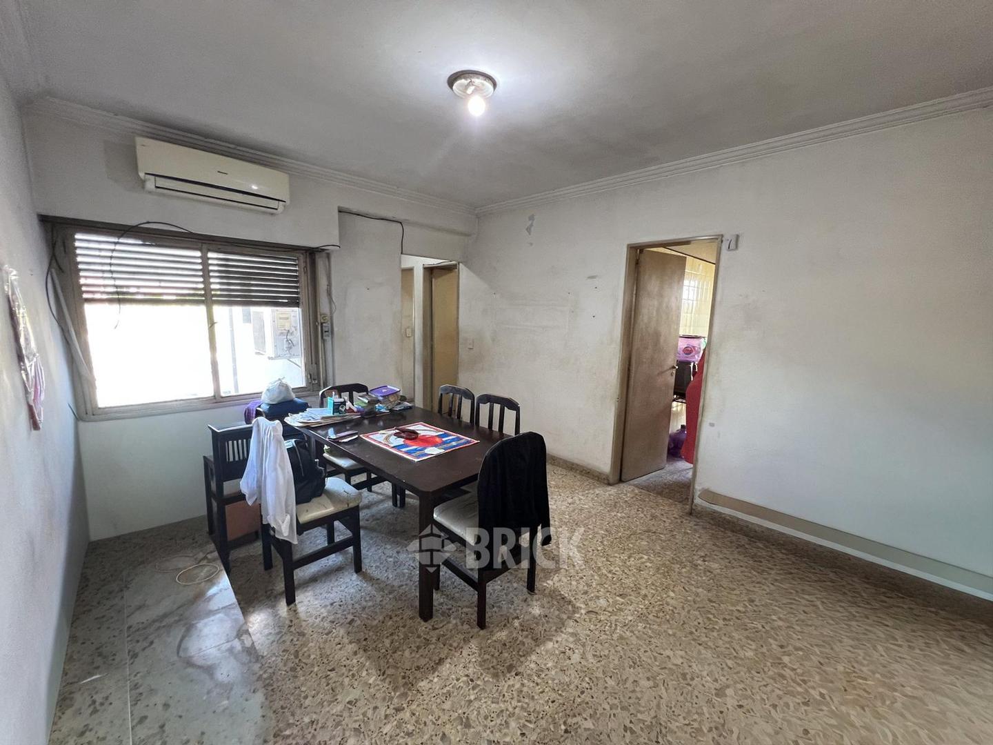 Venta Departamento 40 años 2 dormitorios, 59m2, con balcón, Terrero ...