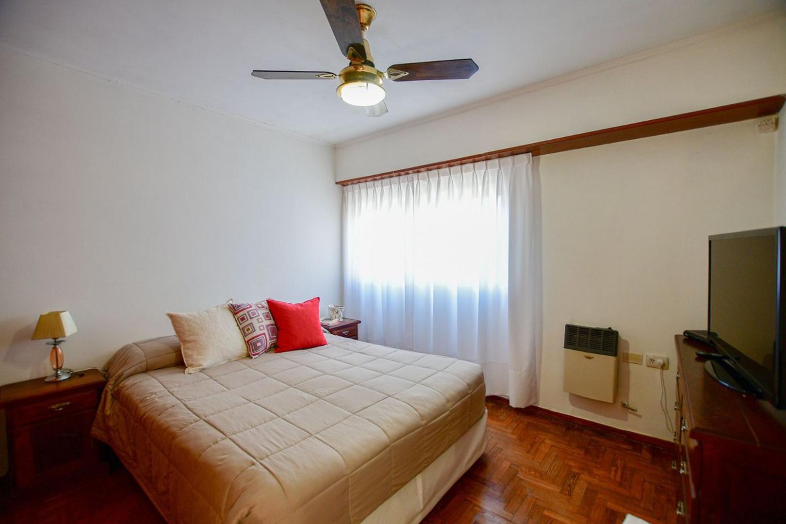 Venta PH 26 años 3 dormitorios, 63m2, Frente, 7 1800, La Plata | Argenprop