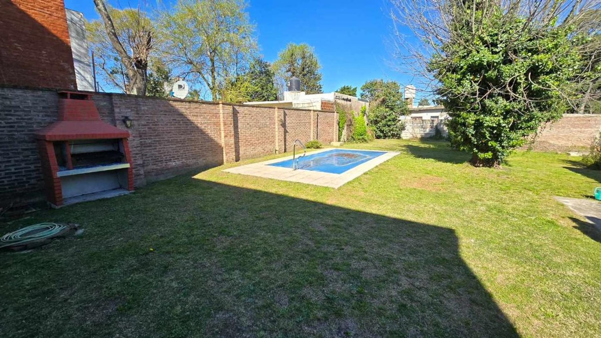 Casa Venta 17 años 4 ambientes, 5 cocheras, 194m2, Doctor Pacifico Díaz ...