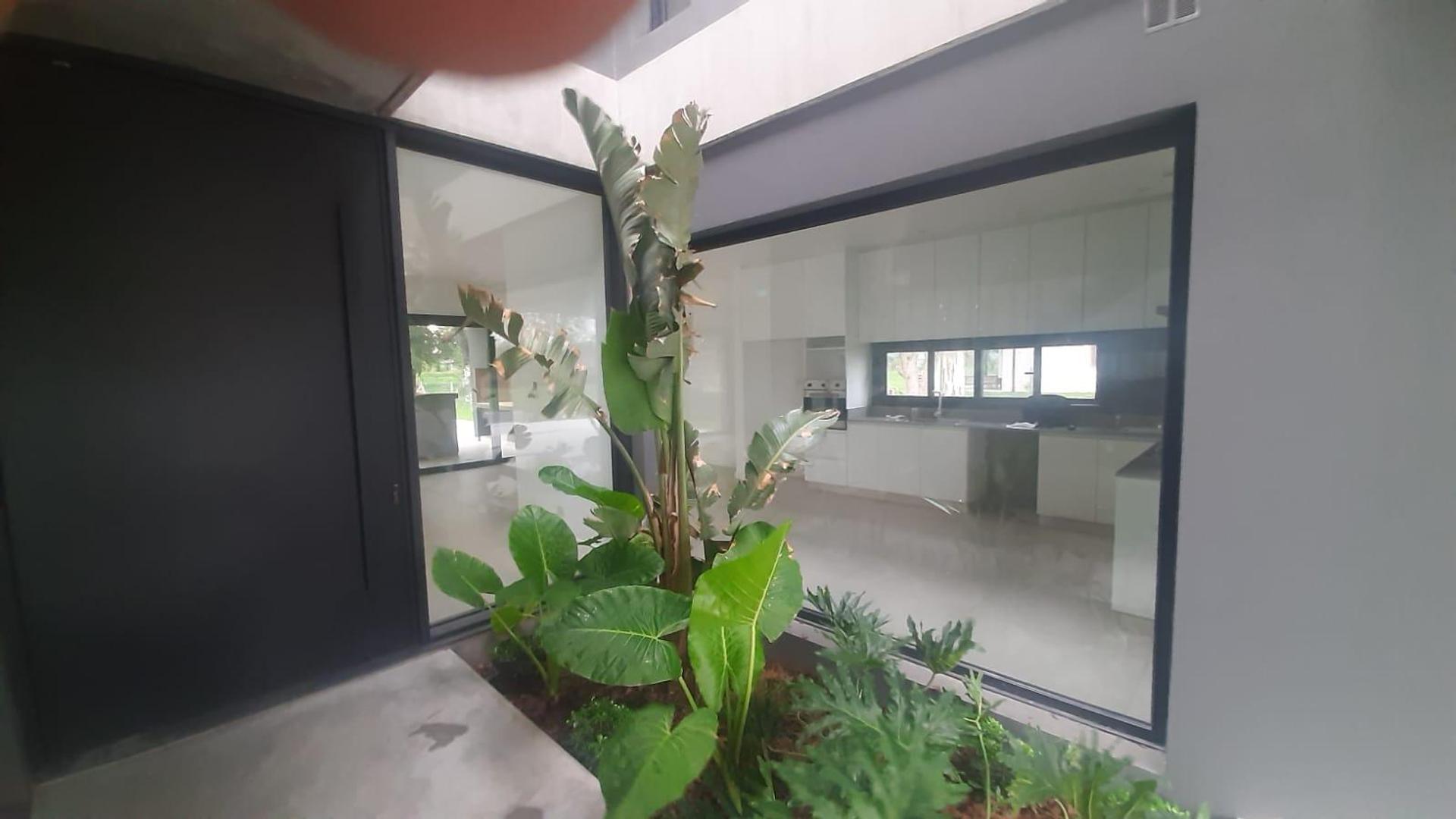 Venta Casa a estrenar 4 dormitorios, 267m2, Este, Alejandro Korn 3100 ...