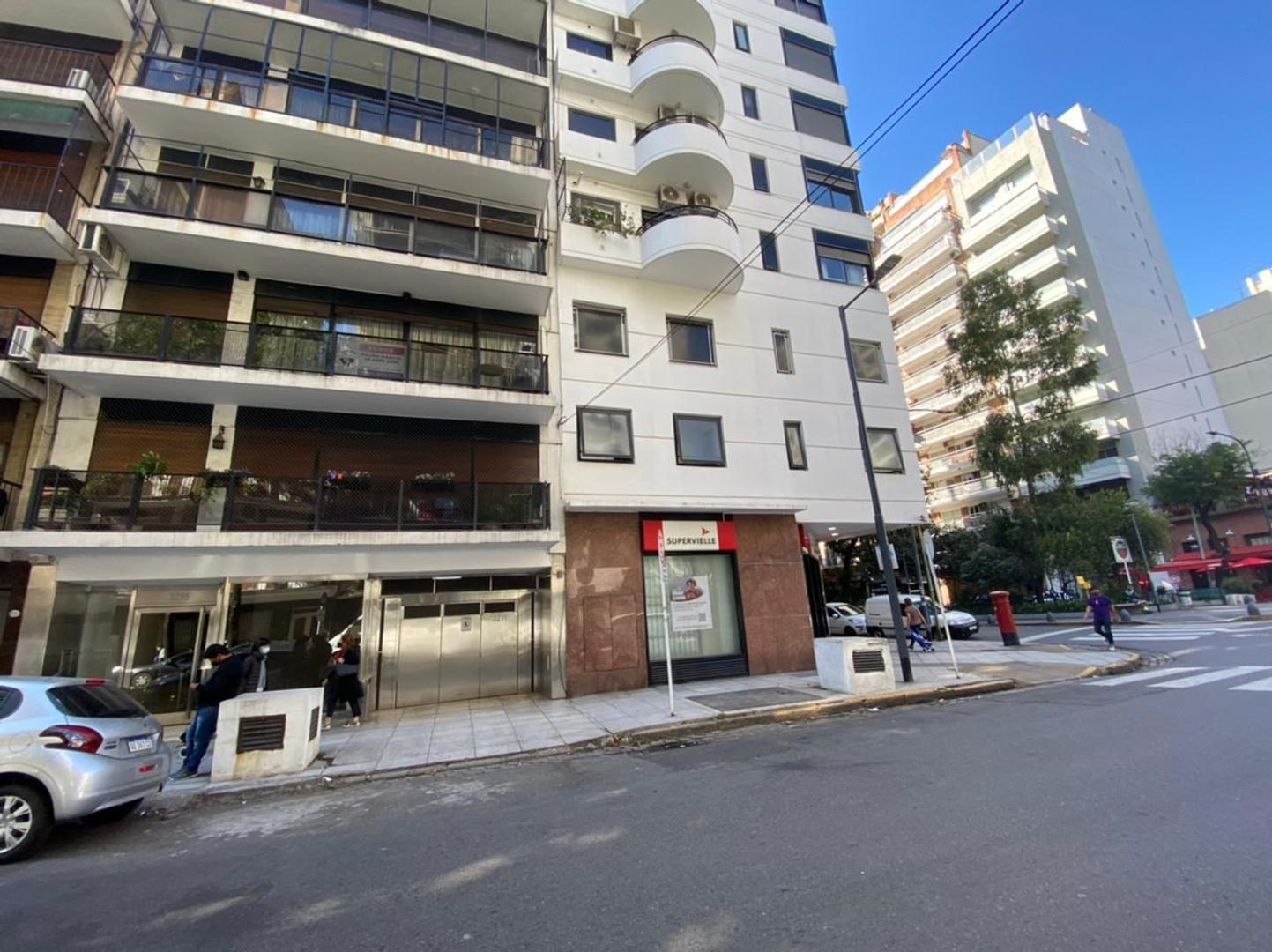 Venta Departamento 50 años 3 dormitorios, 140m2, Frente, Republica ...