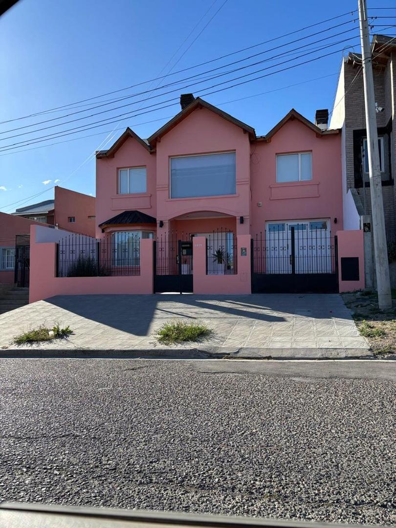 Venta Casa 3 dormitorios 18 años, 195m2, La Nueva Provincia 2200 ...
