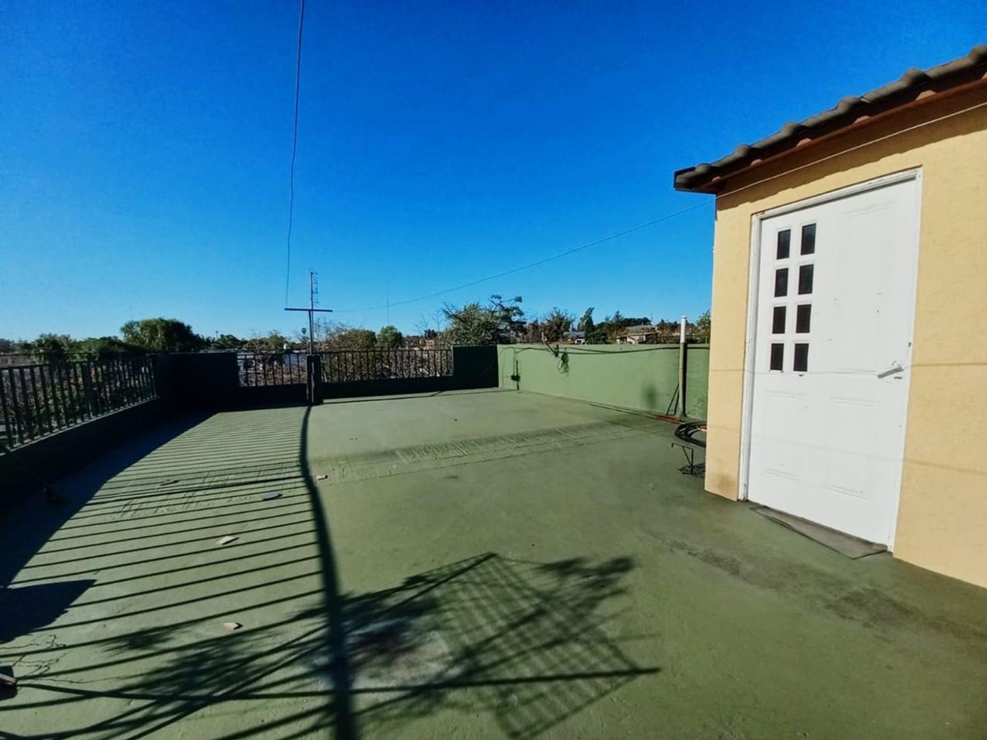 Casa Venta 3 ambientes 15 años, 200m2, Avenida 101 9 Julio 7600, Jose ...