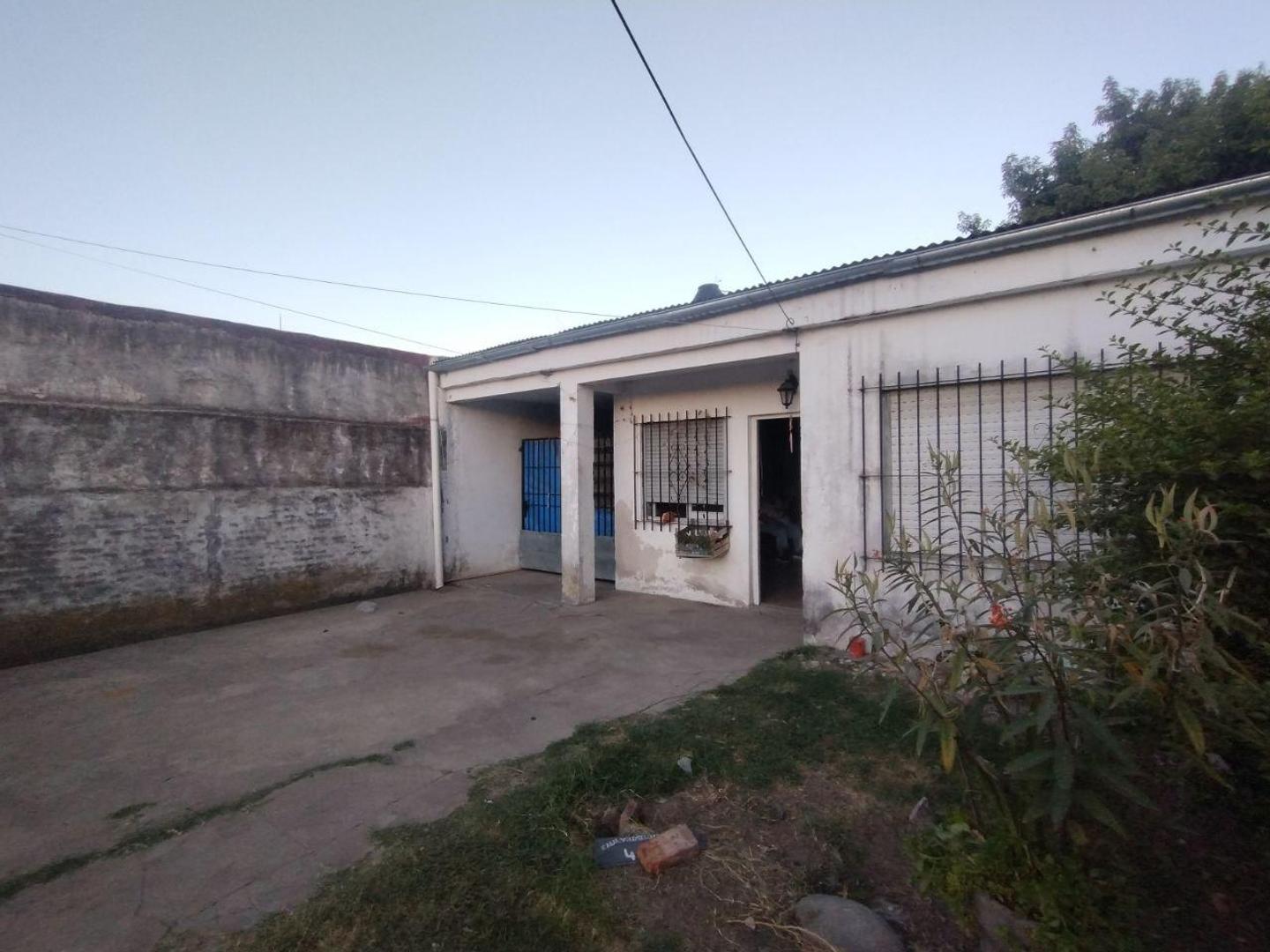 Casa Venta 3 ambientes 60 años, Oeste, 4 cocheras, Vicente Lopez Y ...
