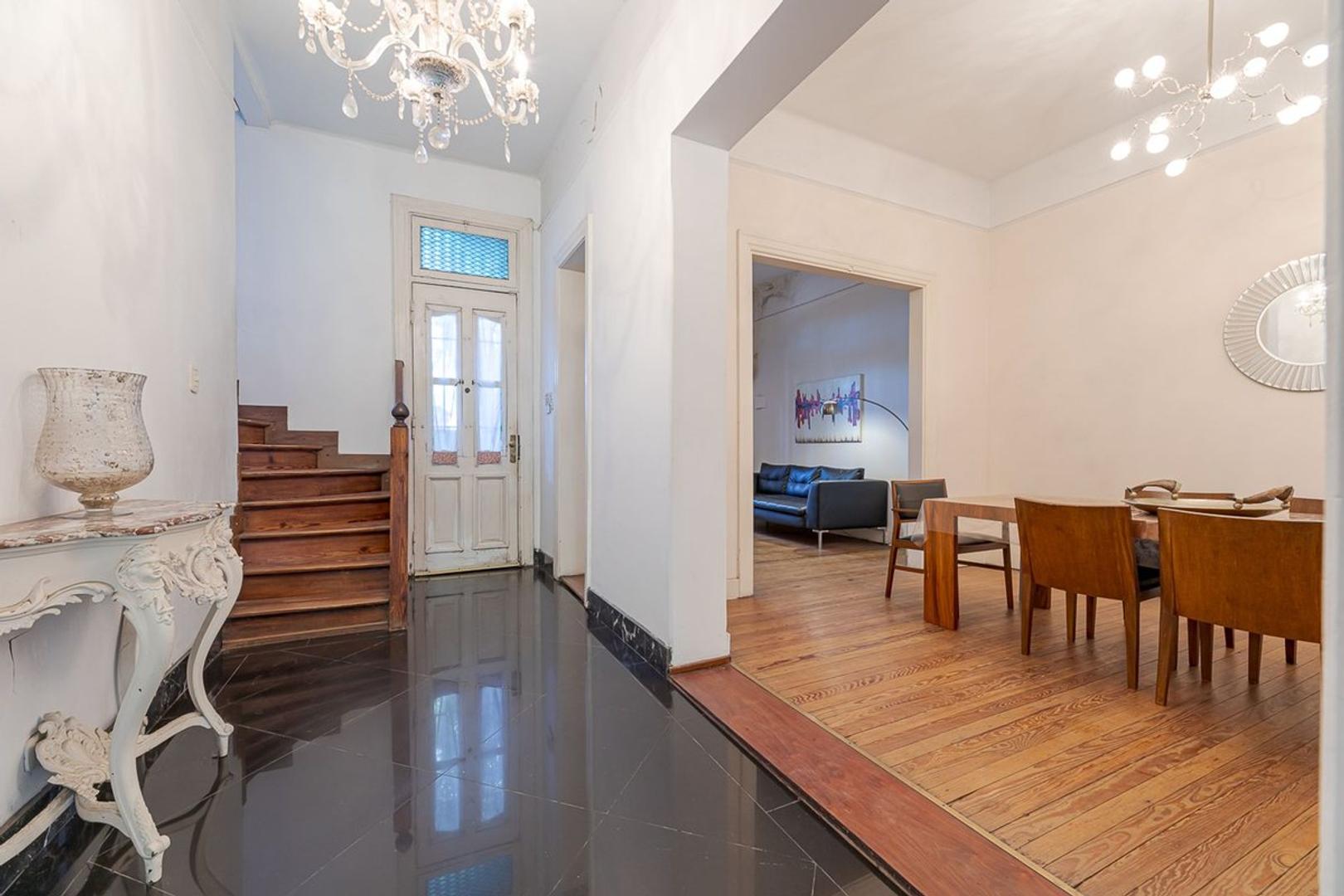 Venta Casa 51 años 3 dormitorios, 211m2, 2 cocheras, Avenida Ovidio ...