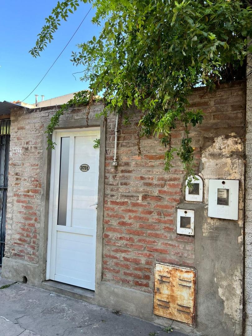 Alquiler Casa 2 dormitorios 46 años, 70m2, Gobernador Crespo 3700 ...