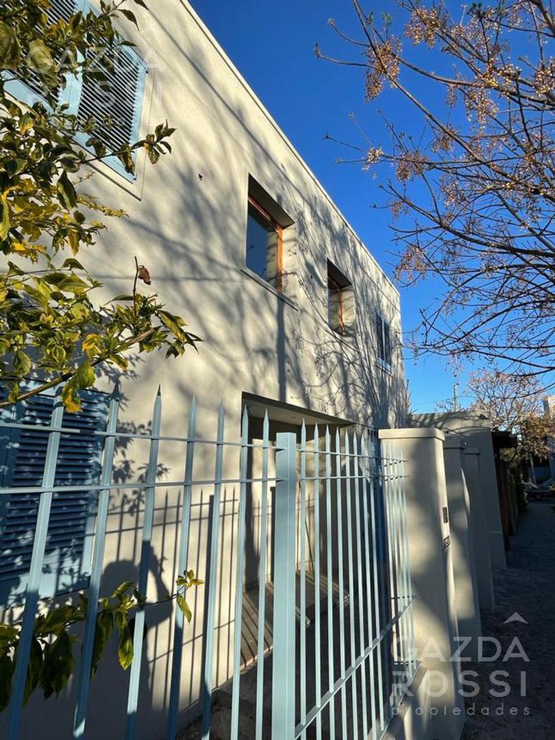 Casa Venta 1 año 5 ambientes, Oeste, 1 cochera, Cordero 200, Adrogue ...