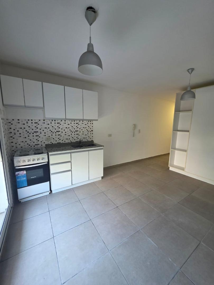 Alquiler Departamento 1 dormitorio 6 años, Sur, 32m2, Zeballos 500 ...