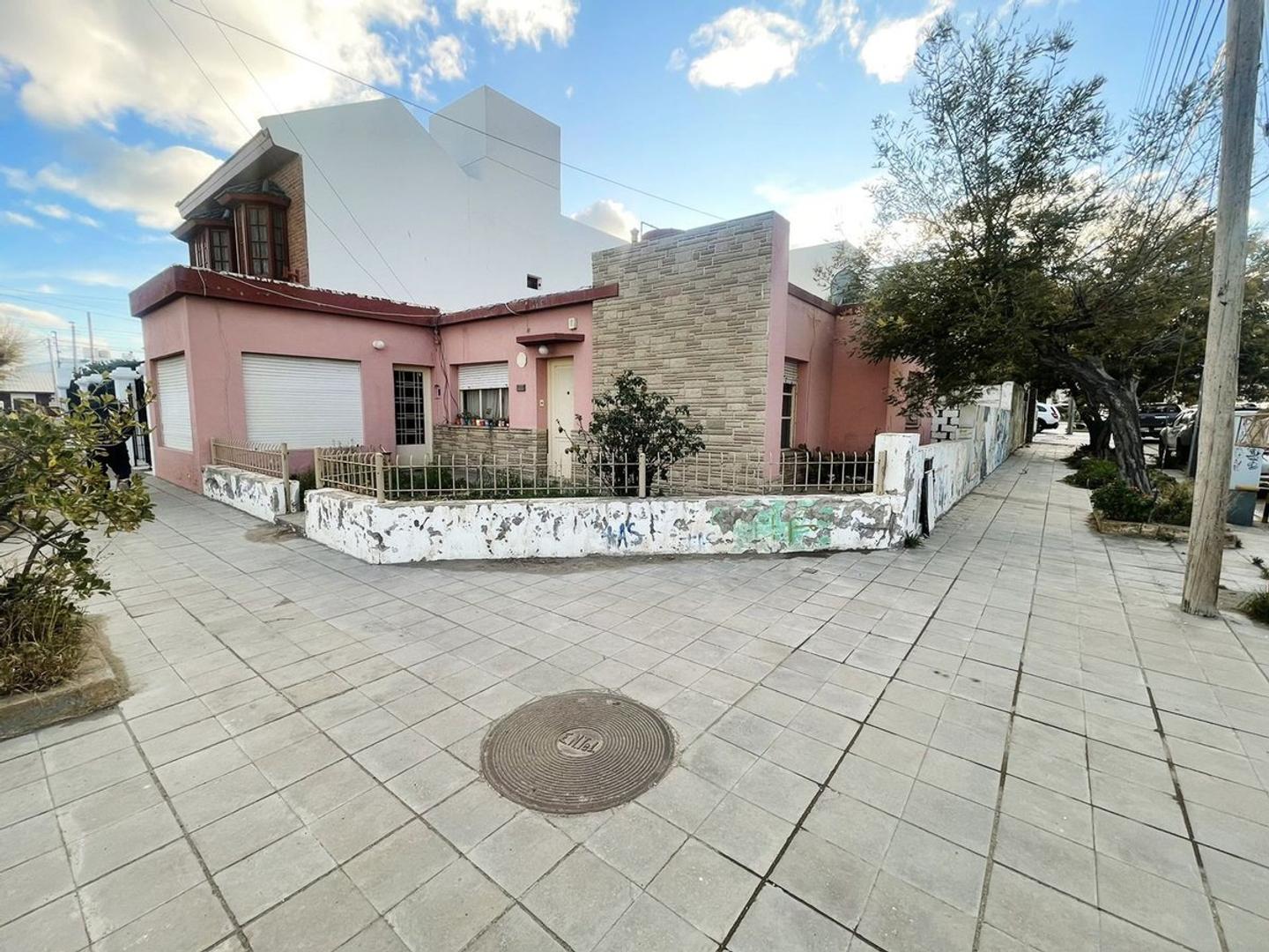 Casa Venta 4 ambientes 34 años, 280m2, 1 cochera, Colonos Galeses 2300 ...