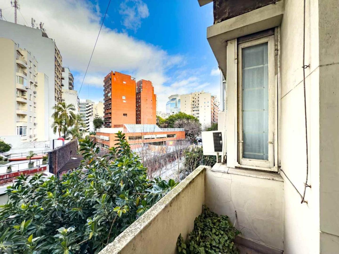 Departamento Venta 4 ambientes 69 años, con balcón, Frente, Juncal 600 ...