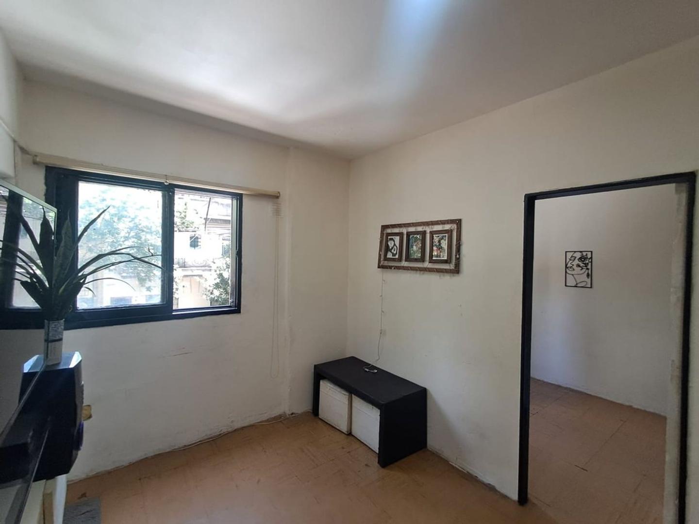 Venta Departamento 1 dormitorio 47 años, 27m2, Río Janeiro 300 ...