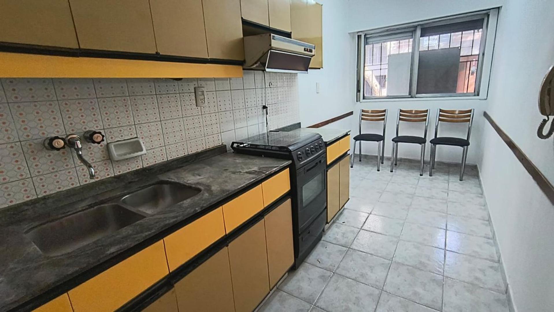 Venta Departamento 2 dormitorios 47 años, 60m2, Norte, Zeballos 1800 ...