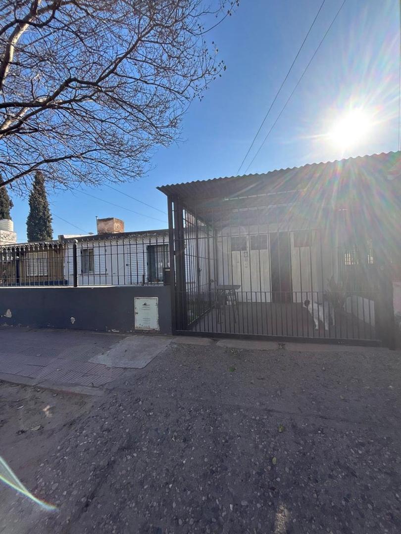 Casa Venta 3 ambientes 36 años, 69m2, 1 cochera, Río Negro 3000, Parque ...